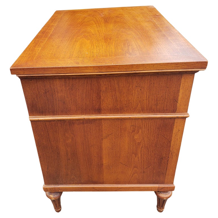 Mid-Century Henredon Custom Folio One Fruitwood Bedside Tables, a Pair ...