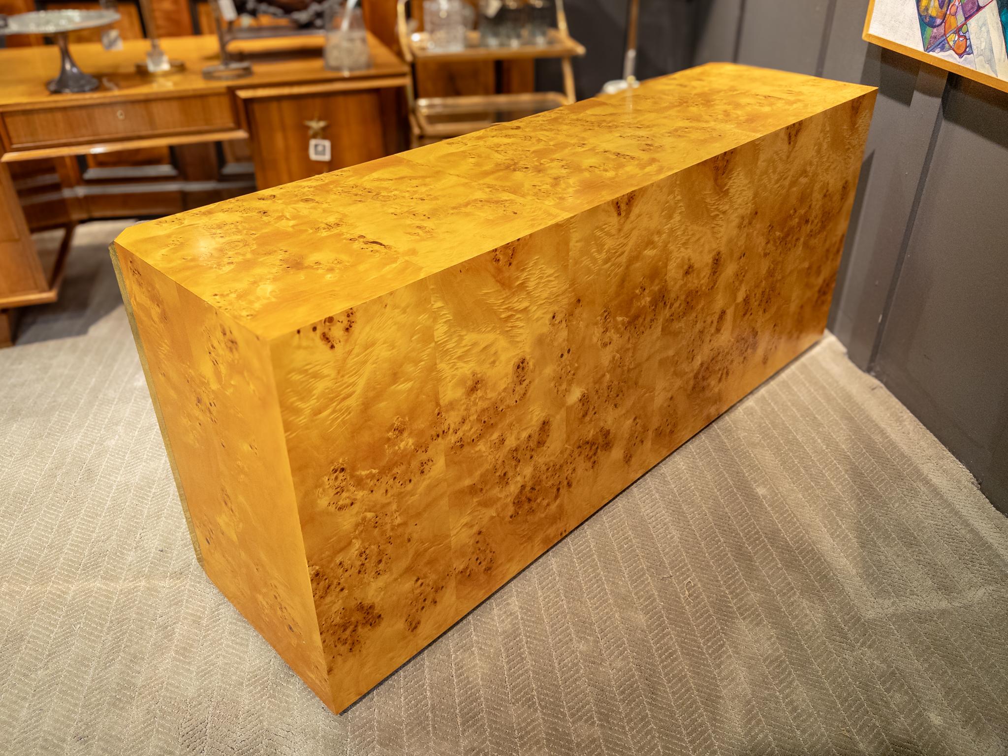 Mid-Century Italian Burl Wood and Brass Sideboard by Willy Rizzo for ...