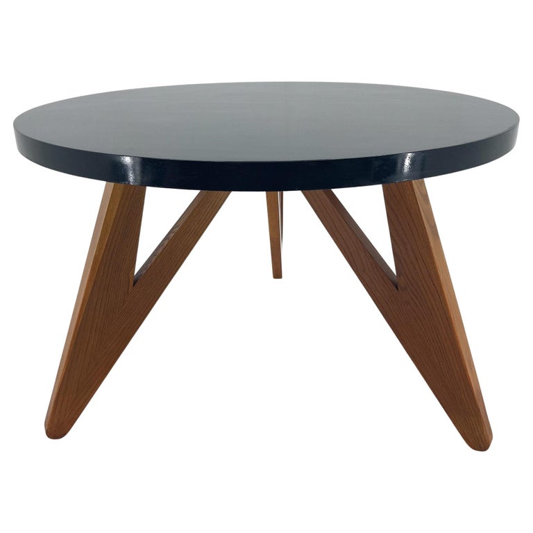 Mid-Century Large Coffee Table in High Gloss For Sale at 1stDibs