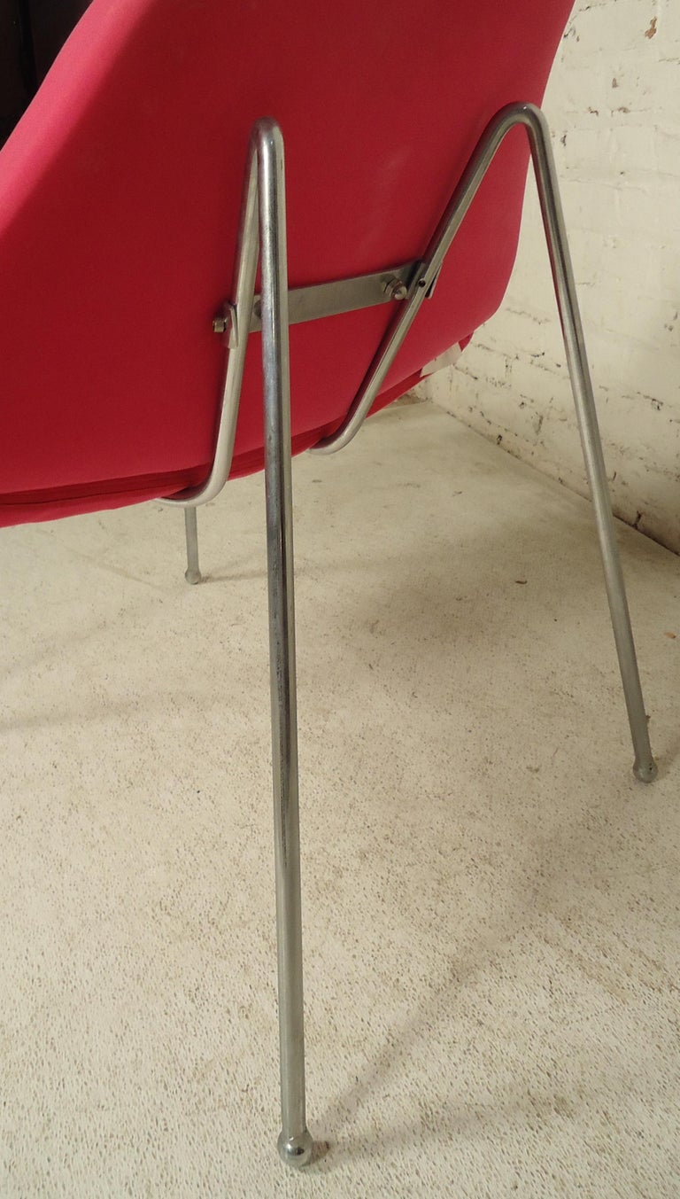 Midcentury "Lips" Chair For Sale at 1stDibs | lip chairs, lips chair ...