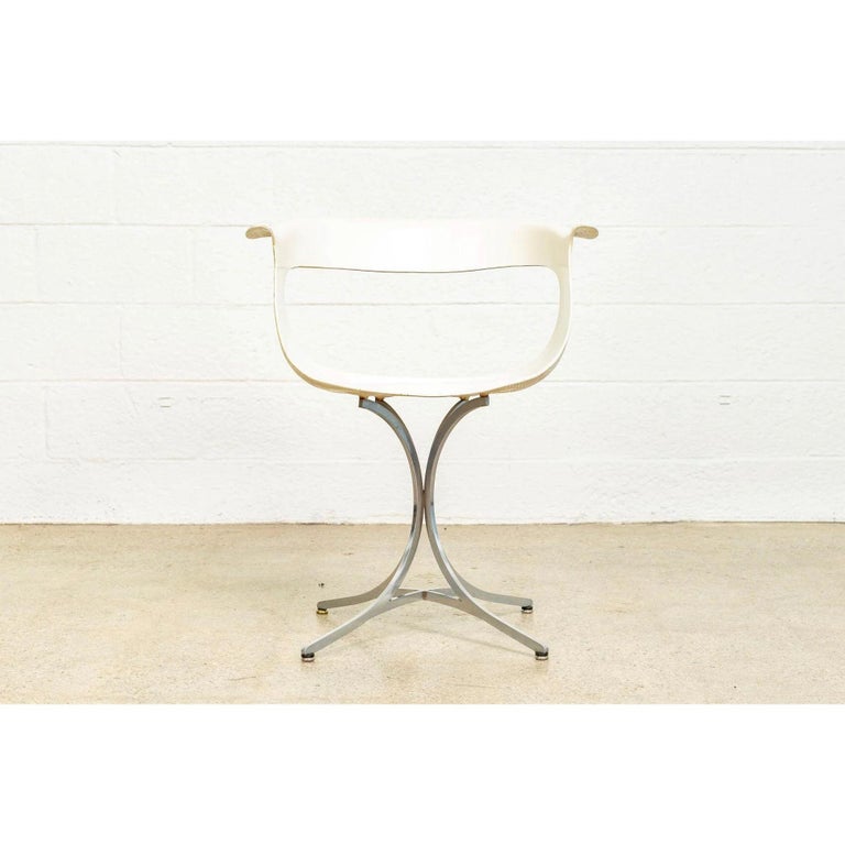 Midcentury 'Lotus' armchair in Fiberglass by Erwine and Estelle Laverne ...