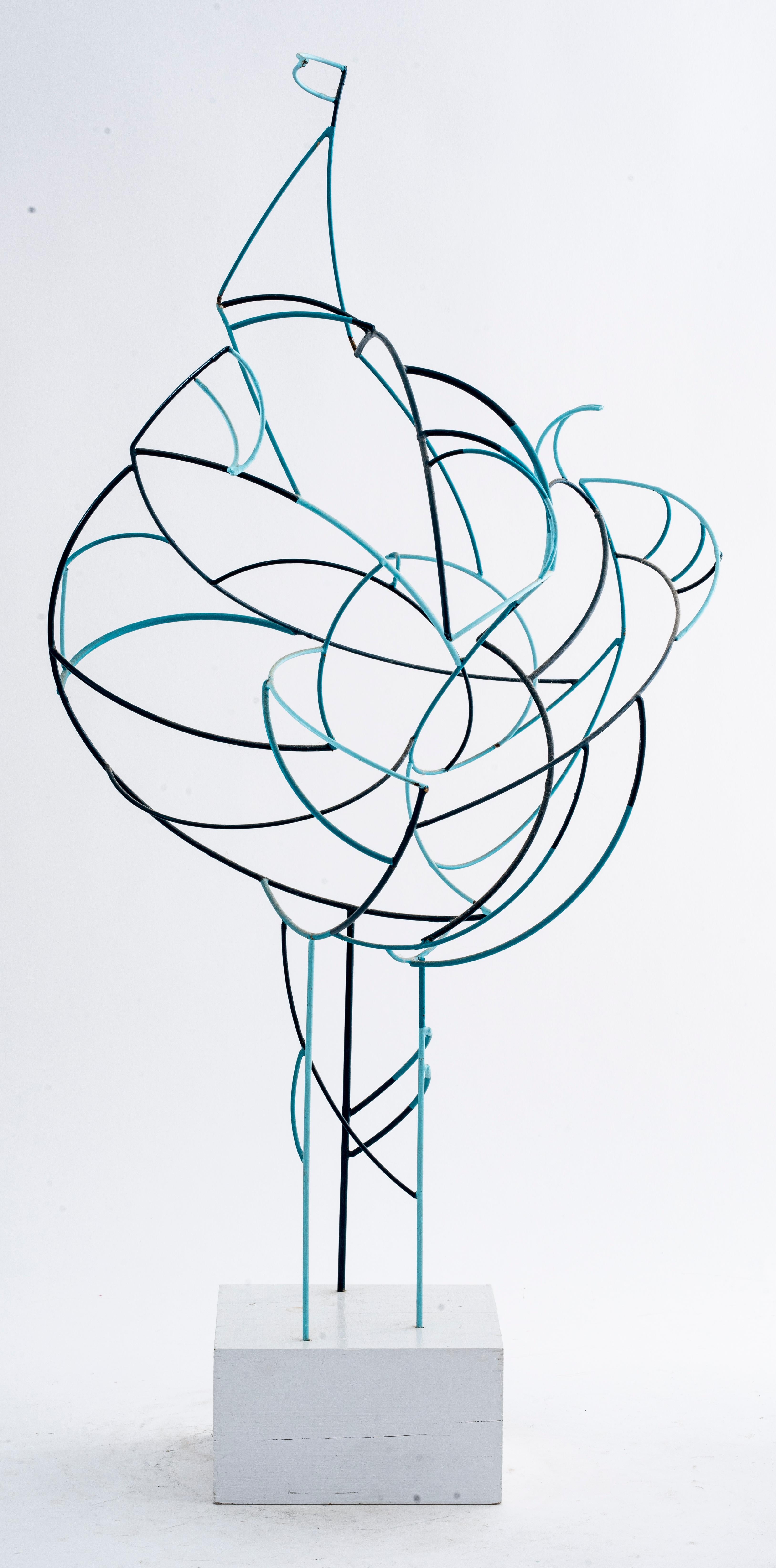Mid-Century Modern Abstract Wire Sculpture For Sale at 1stDibs