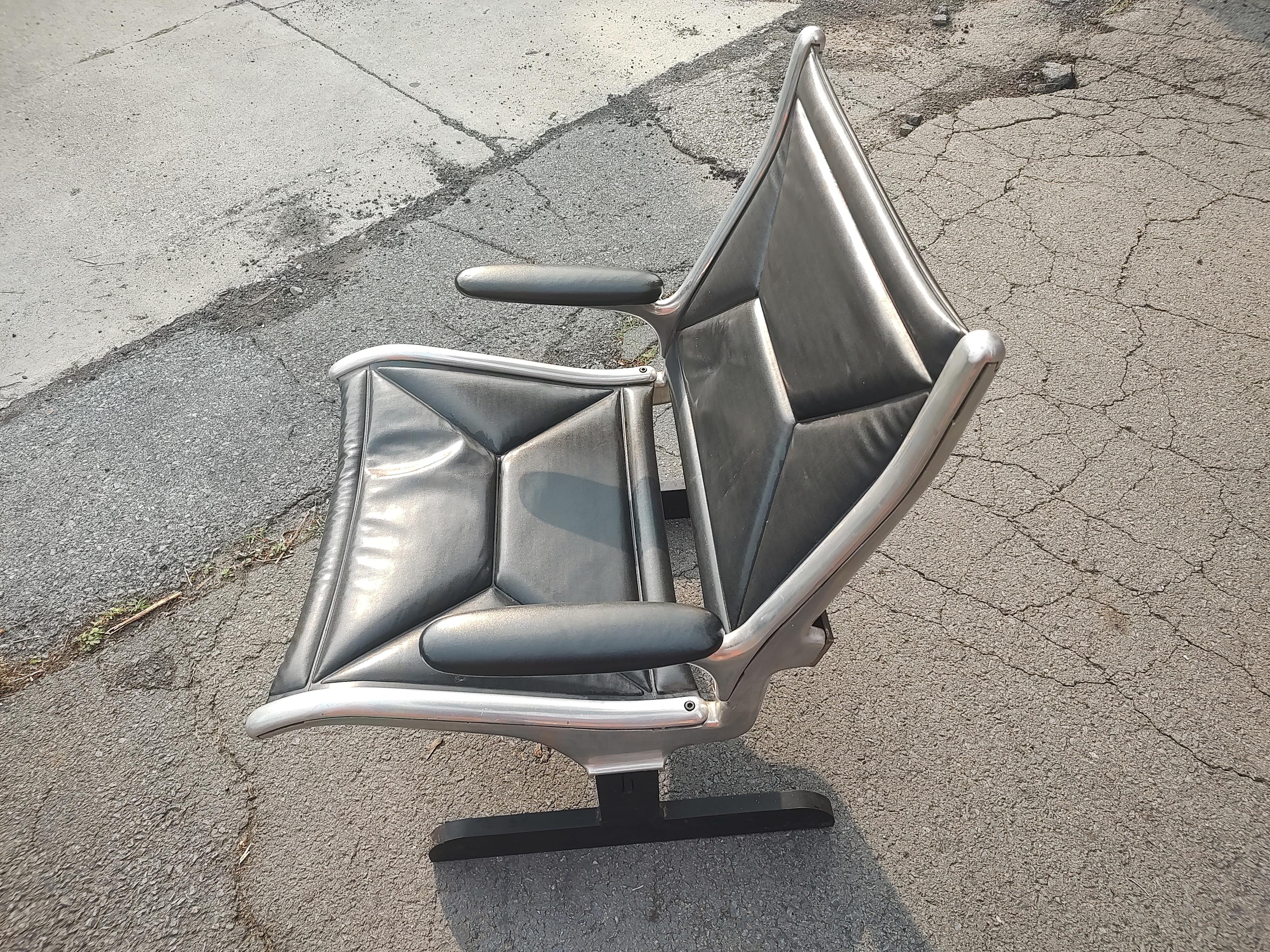 Mid-Century Modern Airport Tandem Seat by Eames Aluminum with Leather ...