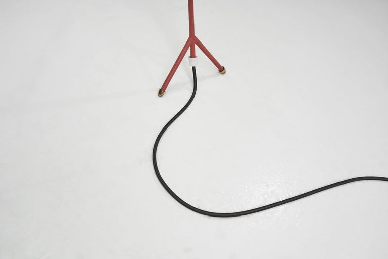 Mid-Century Modern Angular Floor Lamp, Europe ca 1960s For Sale at 1stDibs