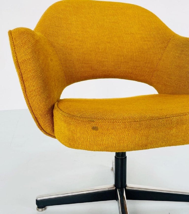 Mid-Century Modern Armchair Conférence by Eero Saarinen for Knoll ...