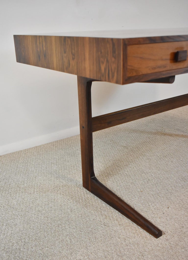 Mid-Century Modern Arne Vodder Rosewood Desk For Sale at 1stDibs