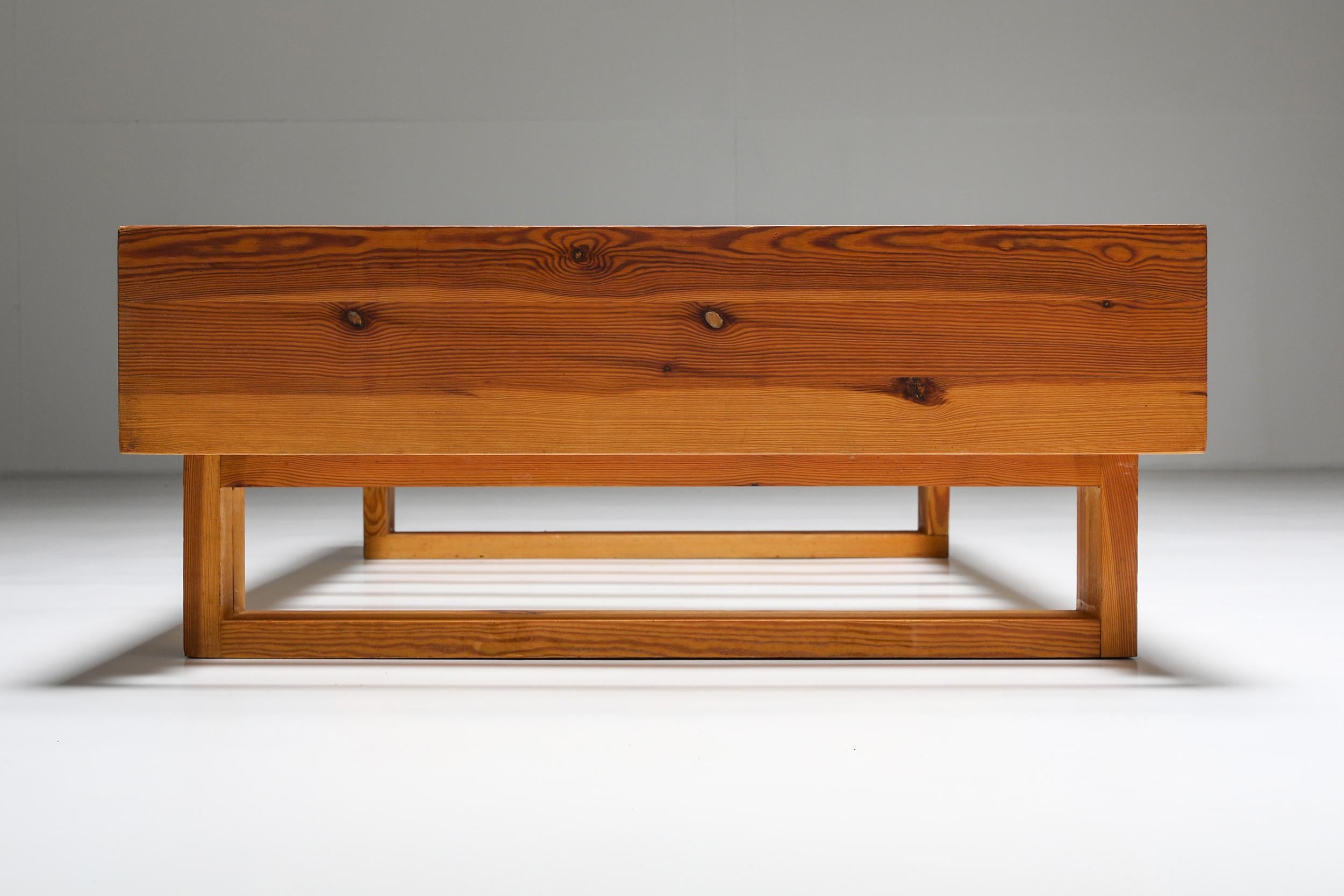Mid-Century Modern Ate Van Apeldoorn Pine Daybed at 1stDibs