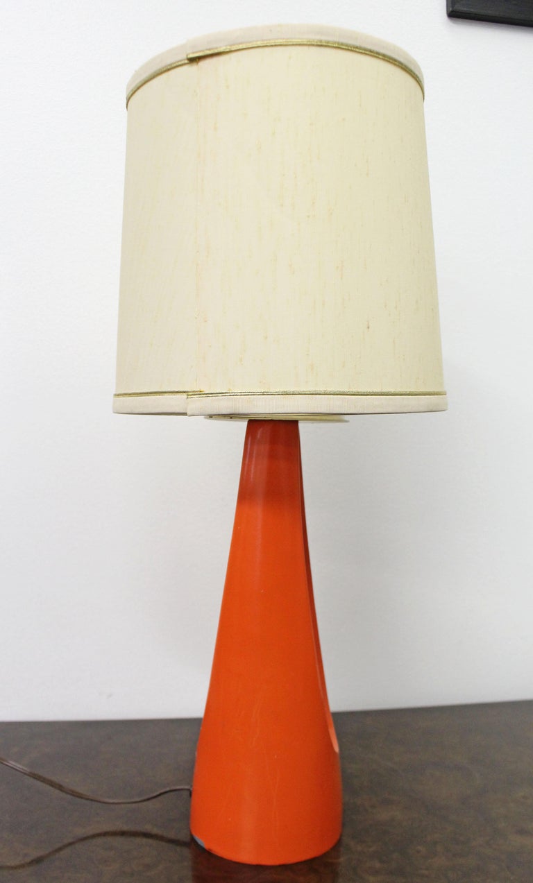 Mid-Century Modern Atomic Orange Metal Conical Table Lamp at 1stDibs ...