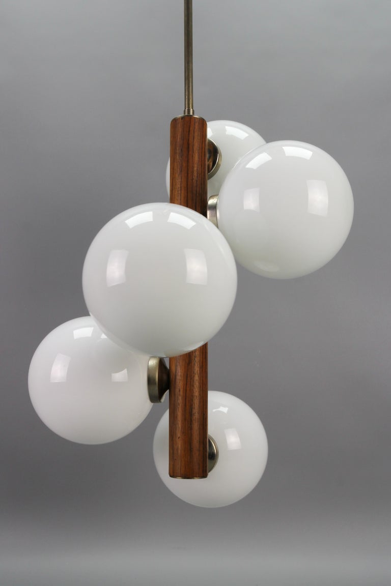 Mid-Century Modern Atomic White Glass Globes Five-Light Pendant Lamp ...
