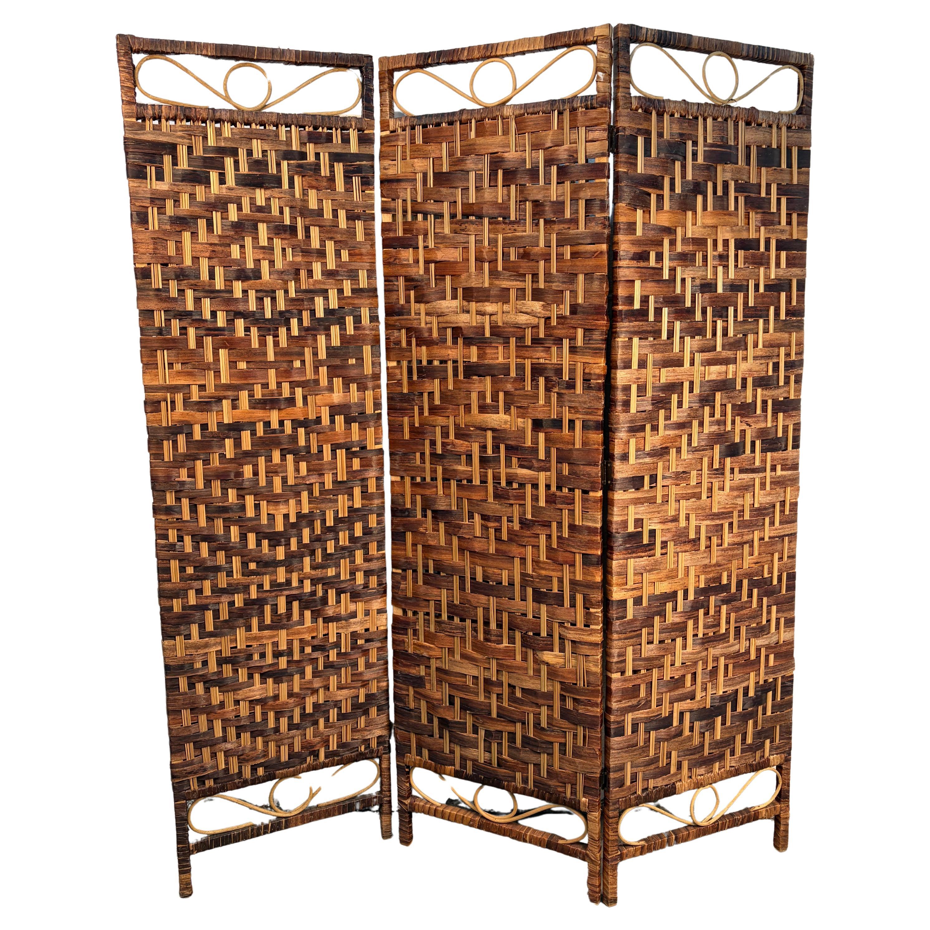 Vintage Coastal Woven Rattan Palm Tree Screen For Sale at 1stDibs