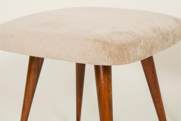 Mid-Century Modern Beige Stool, 1960s at 1stDibs | lack of bile in stool
