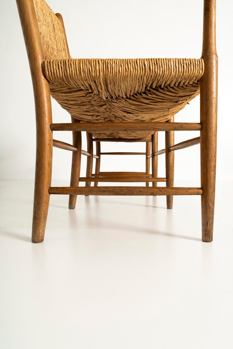 Mid-Century Modern Bench with Oak and Straw For Sale at 1stDibs