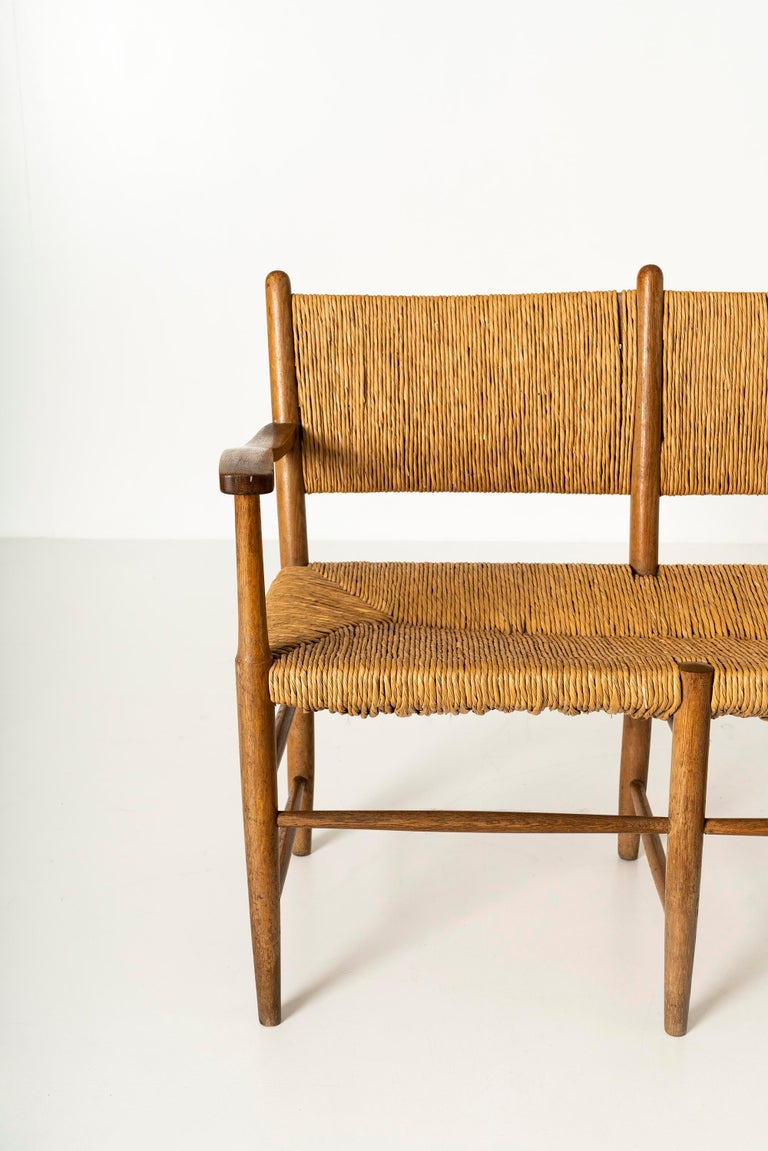 Mid-Century Modern Bench with Oak and Straw For Sale at 1stDibs