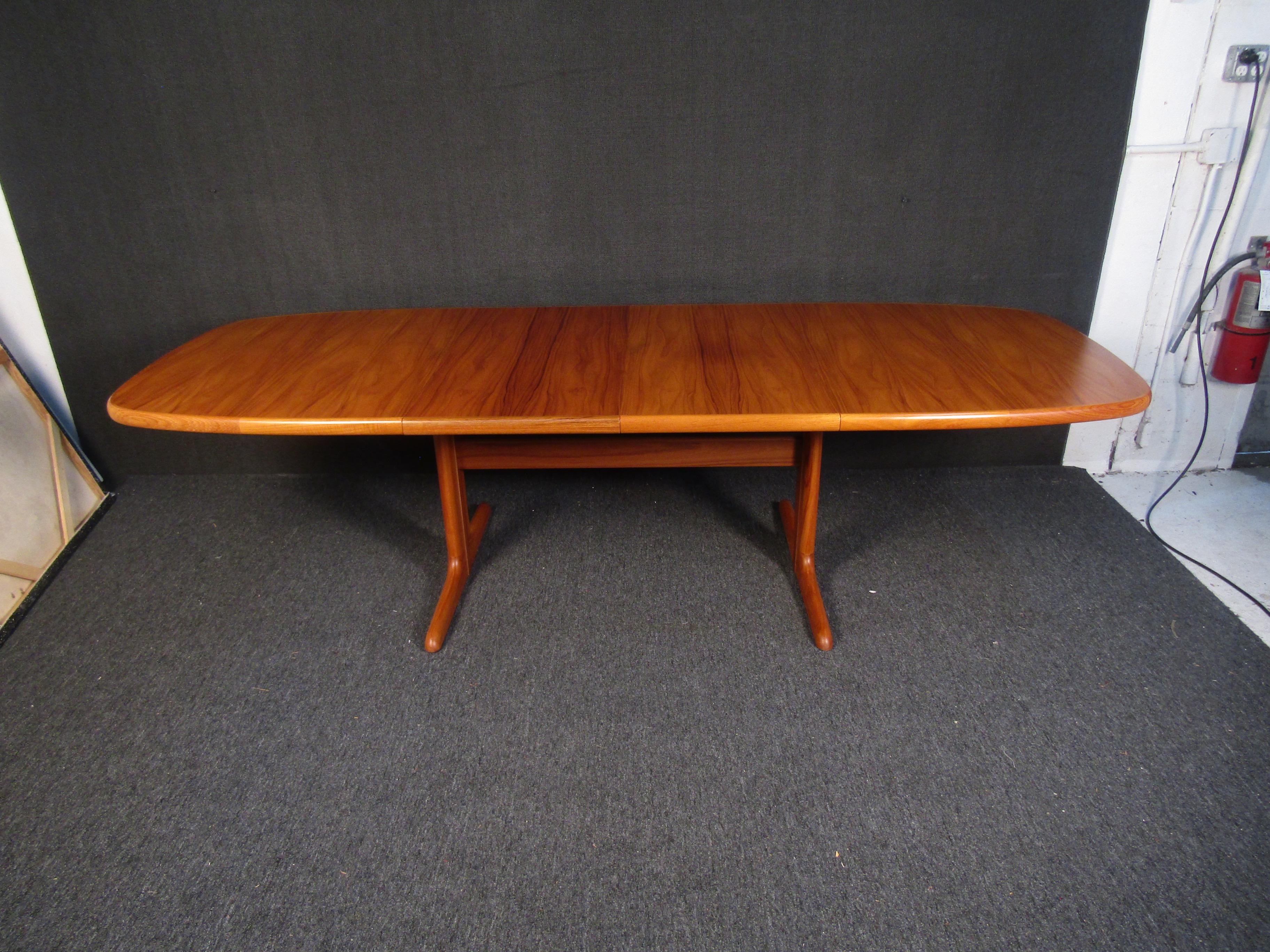 Mid-Century Modern Benny Linden Danish Teak Dining Set at 1stDibs ...