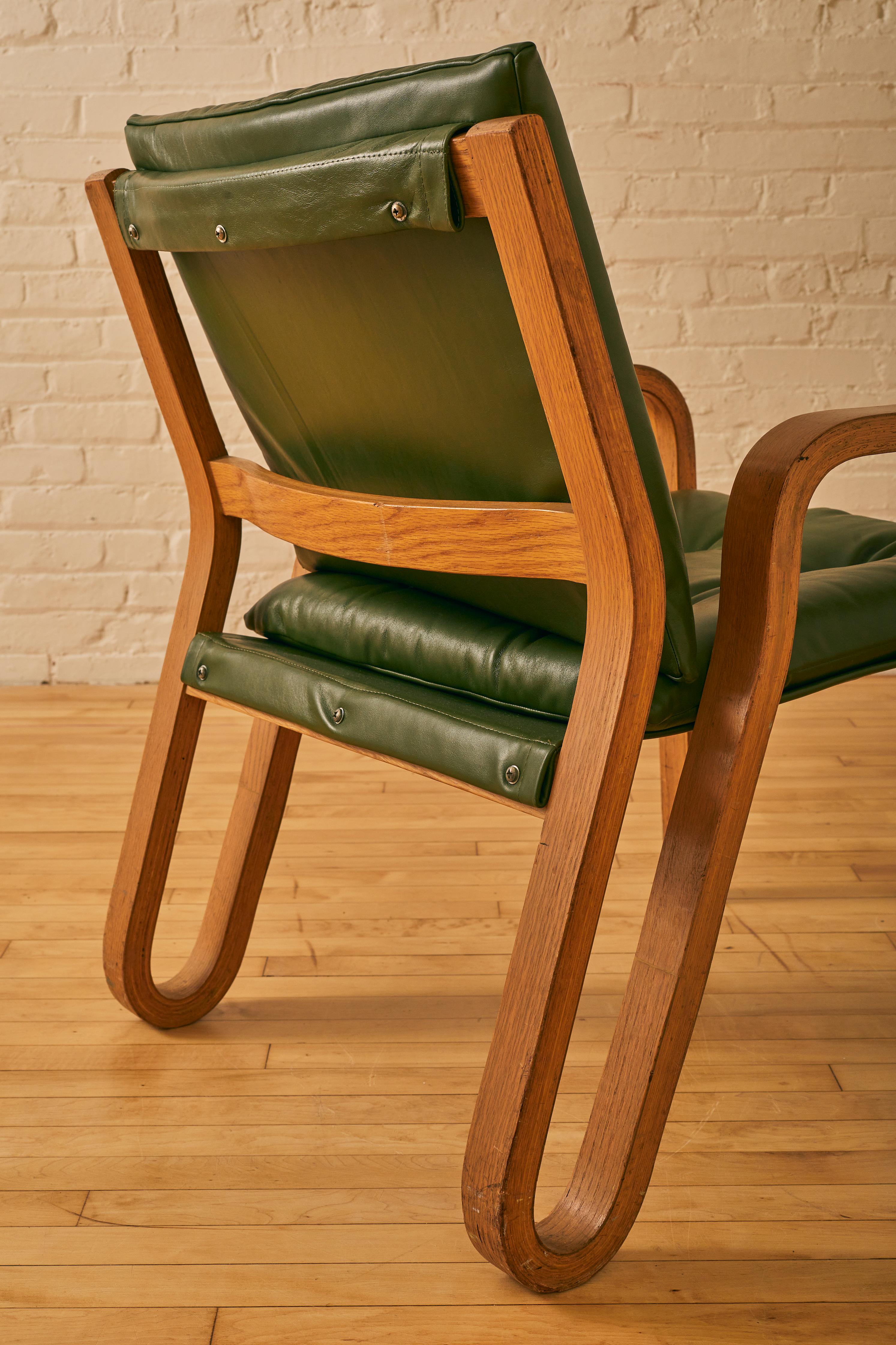 Mid-Century Modern Bentwood Accent Chair For Sale at 1stDibs
