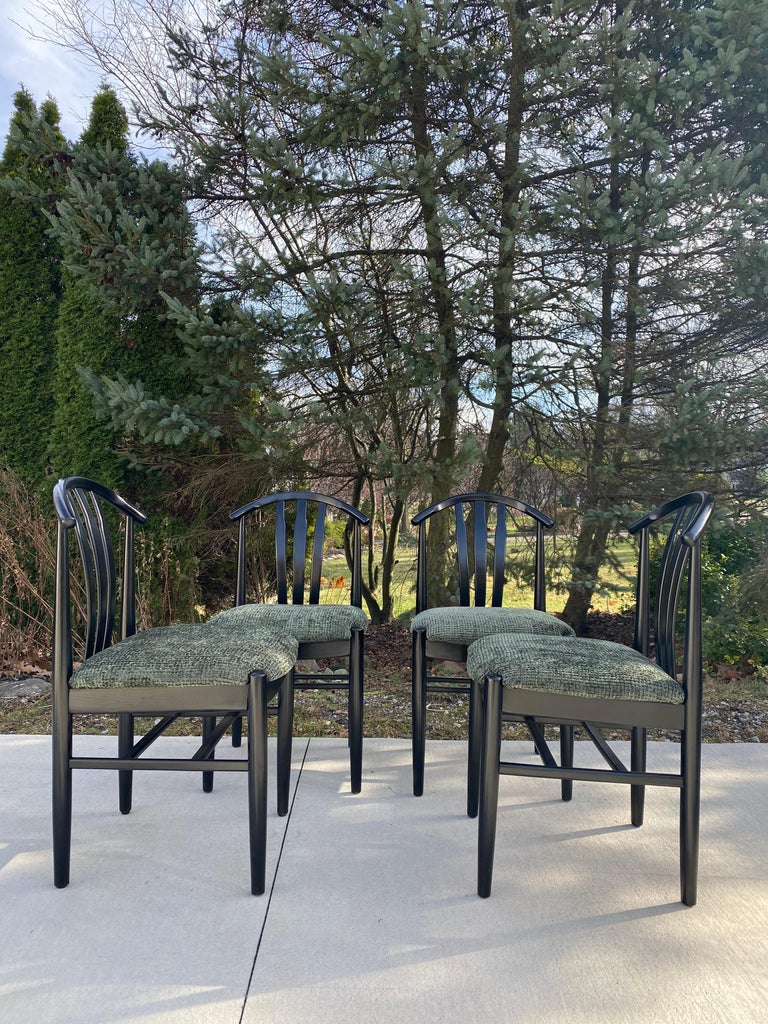 Mid-Century Modern Black Lacquer Wishbone Dining Chairs, Set of 4 For ...