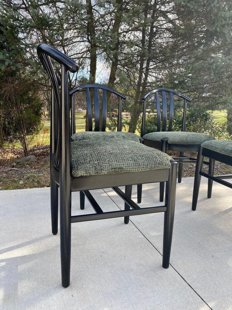 Mid-Century Modern Black Lacquer Wishbone Dining Chairs, Set of 4 For ...