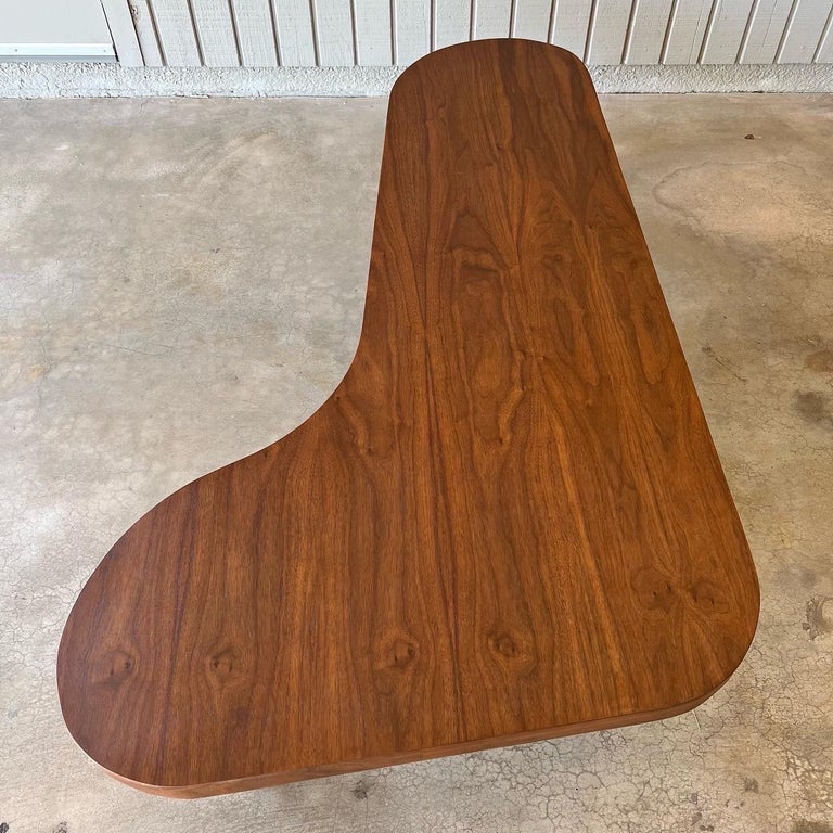 Mid-Century Modern Boomerang or Kidney Shaped Wood Coffee or Cocktail ...