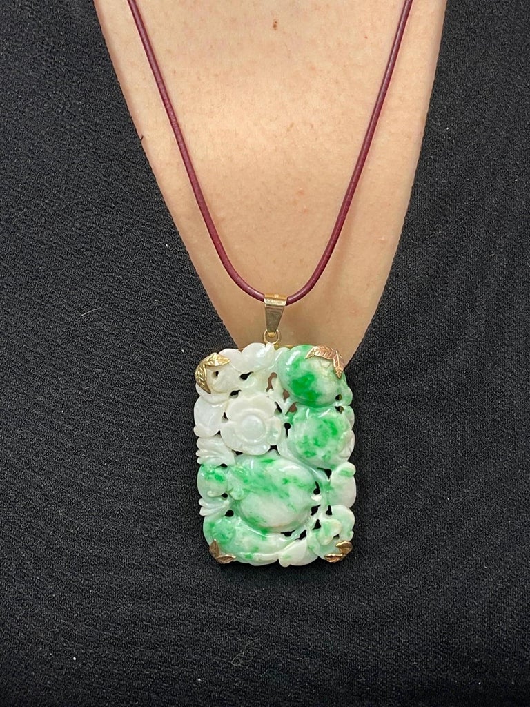 Mid Century Modern Carved Jade Gold Pendant Necklace For Sale at 1stDibs