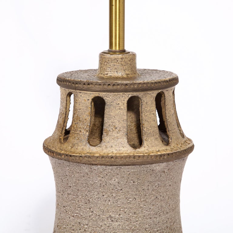 Mid-Century Modern Ceramic Table Lamp w/ Arcade Detailing and Raw Fiber ...