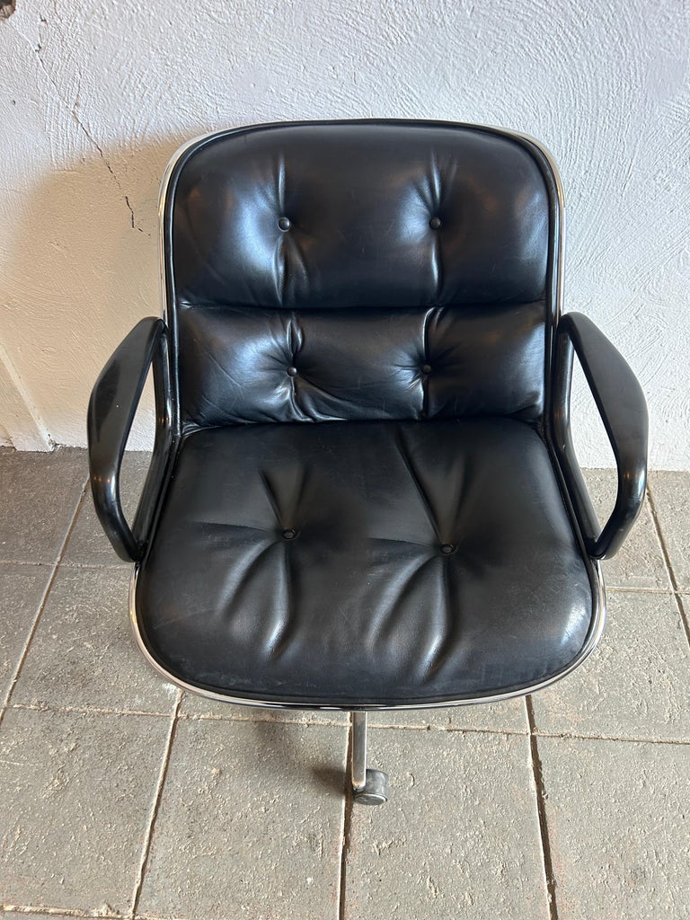Mid-Century Modern Charles Pollock Executive Chair for Knoll in Black ...