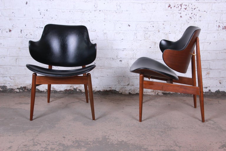 Mid-Century Modern Clam Shell Chairs by Seymour J. Wiener for Kodawood ...
