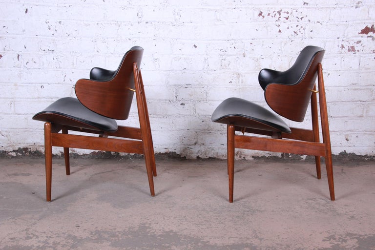 Mid-Century Modern Clam Shell Chairs by Seymour J. Wiener for Kodawood ...