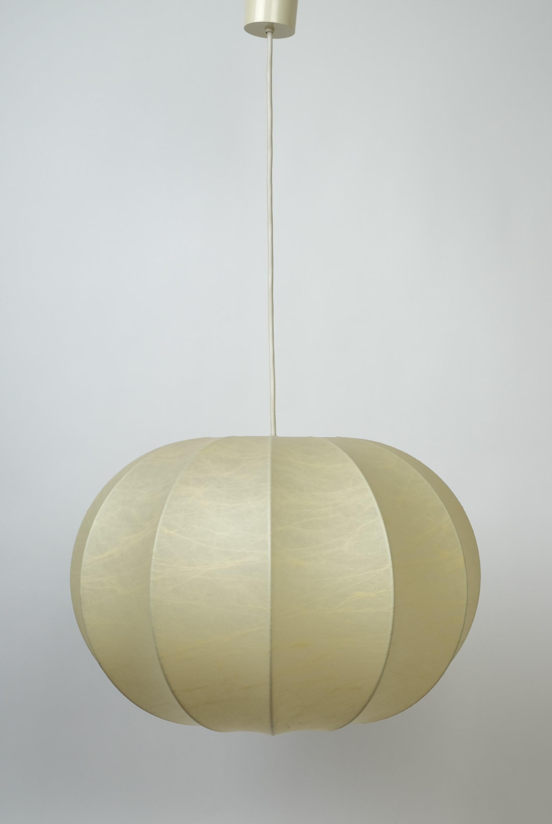Mid-Century Modern Cocoon Pendant Light, Italy 1960s For Sale at 1stDibs