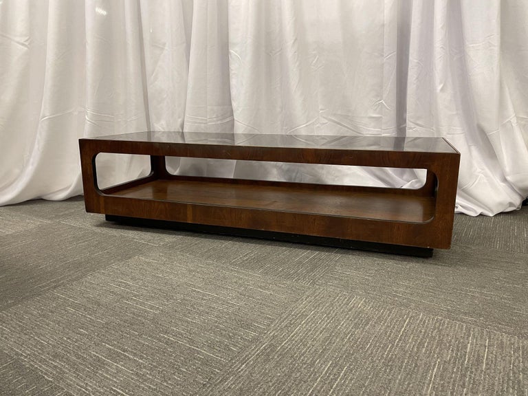 Mid-Century Modern Coffee, Cocktail Table For Sale at 1stDibs