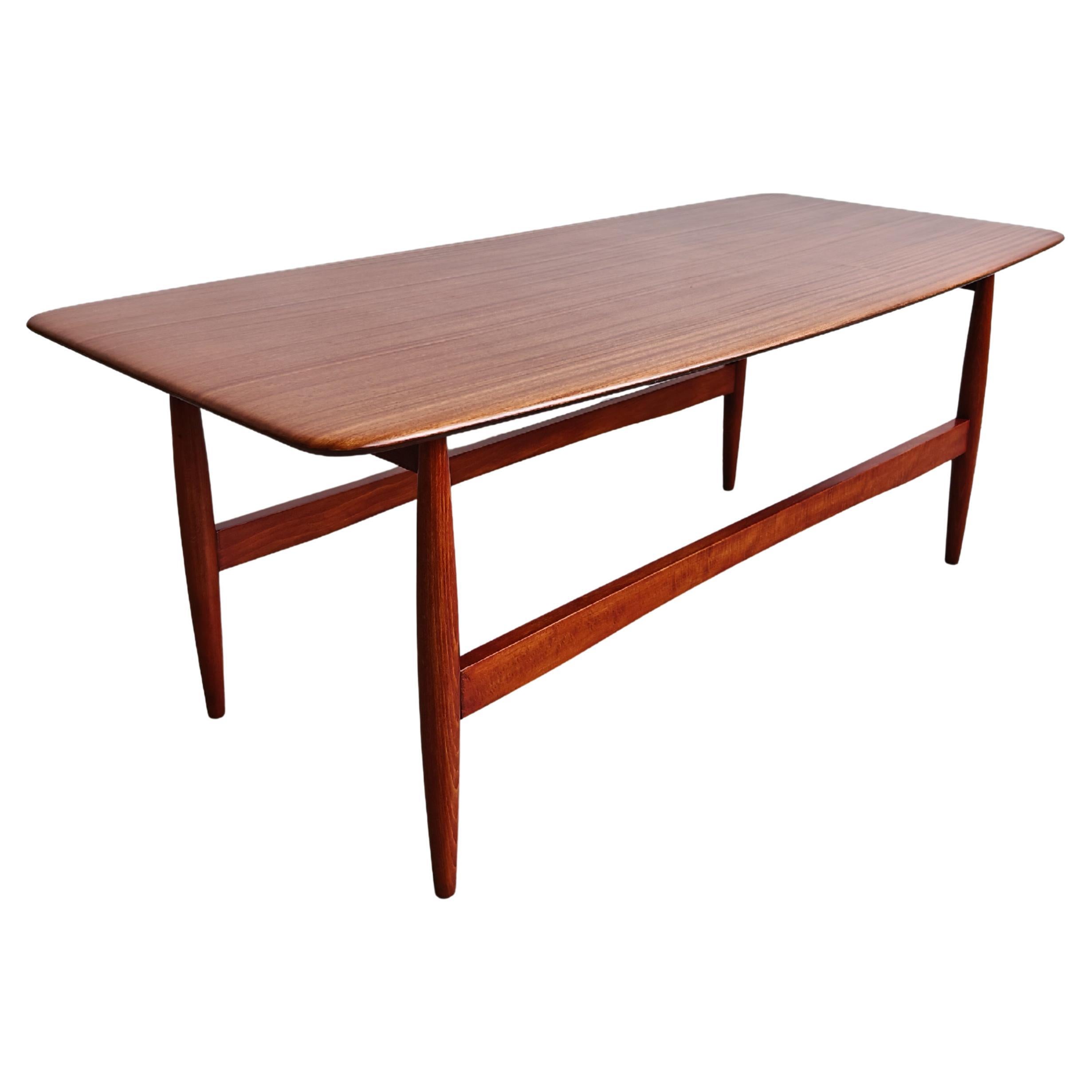 Sculptural Modernist Cocktail Table in Ash wood attr. to Gio Ponti ...