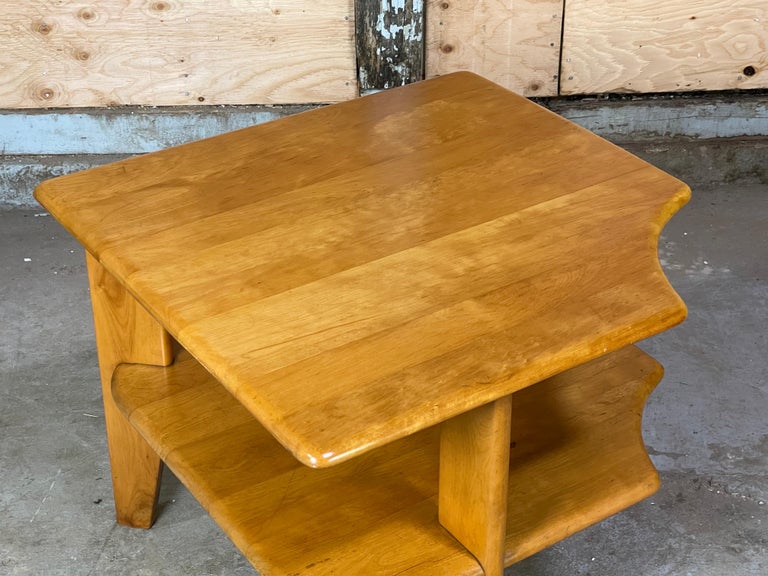 Mid-Century Modern Corner Table by Russel Wright for Conant Ball at 1stDibs