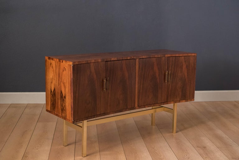 Mid-Century Modern Curved Rosewood Credenza by Heritage at 1stDibs