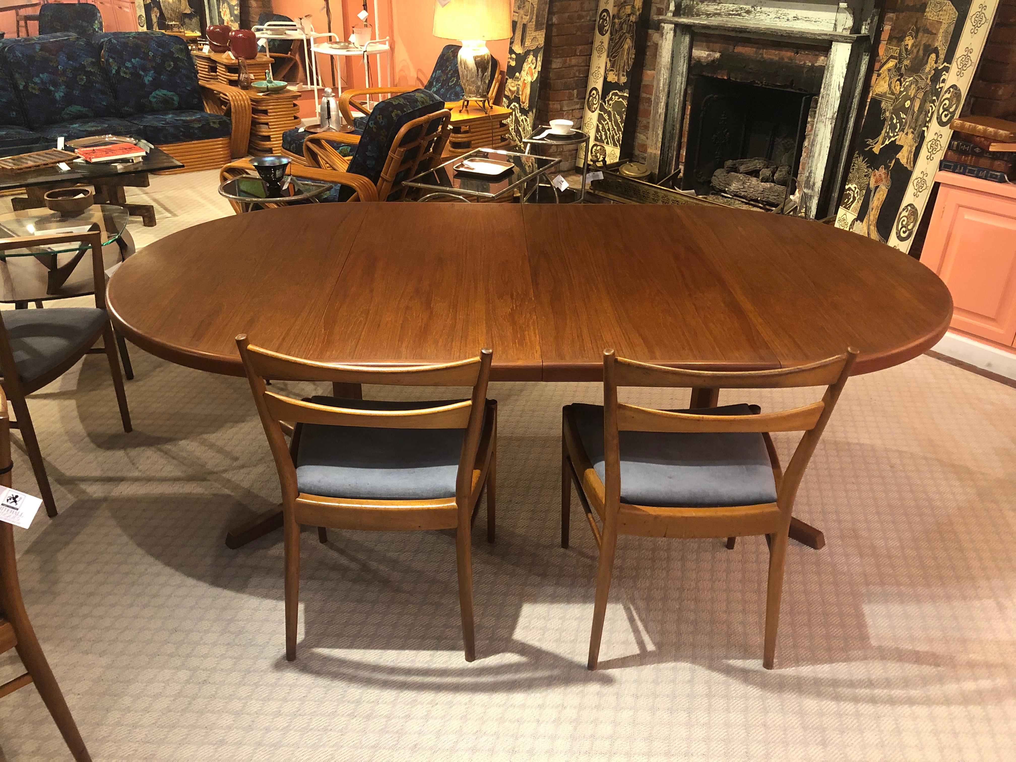 Mid-Century Modern Danish Dining Table at 1stDibs