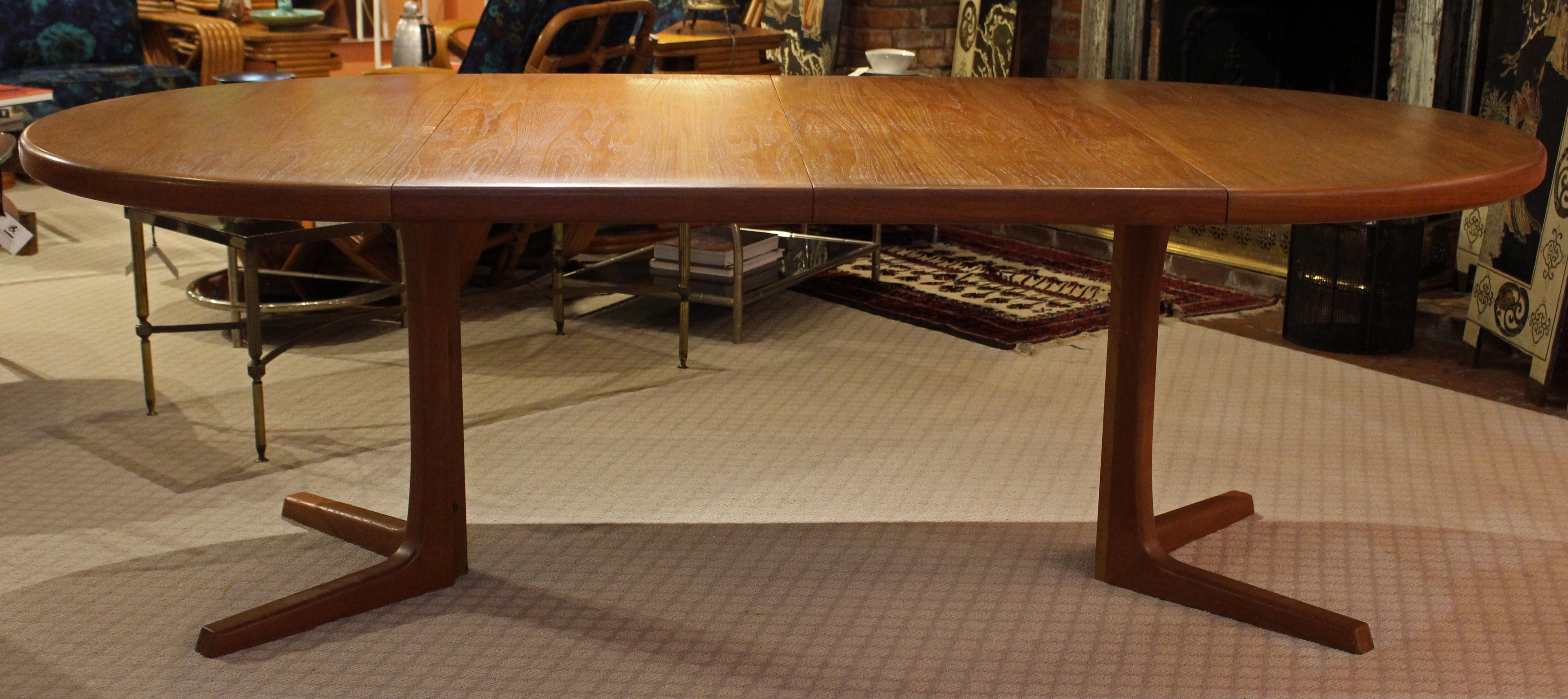 Mid-Century Modern Danish Dining Table at 1stDibs