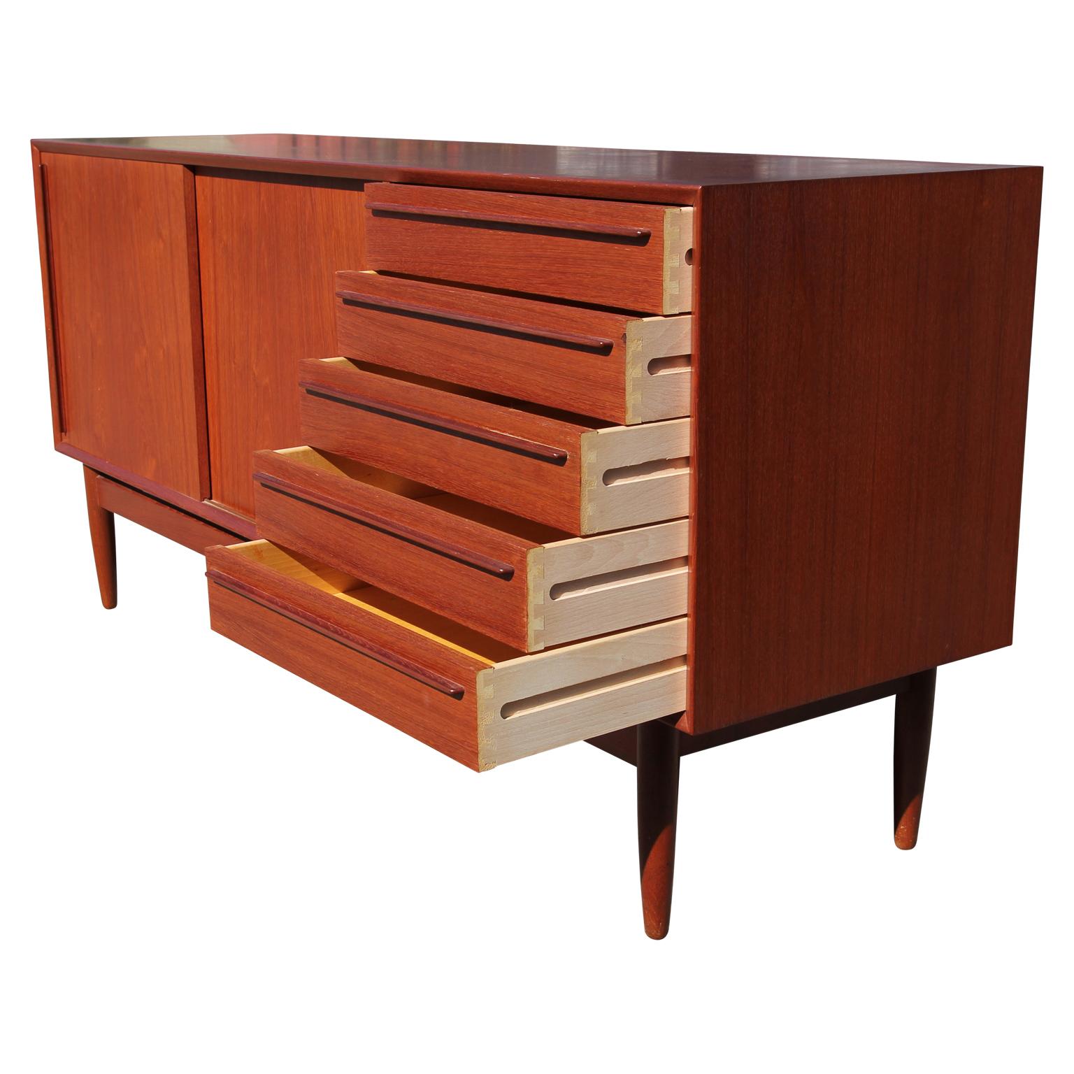 Mid-Century Modern Danish Teak Arne Vodder Sideboard for H.P. Hansen at ...