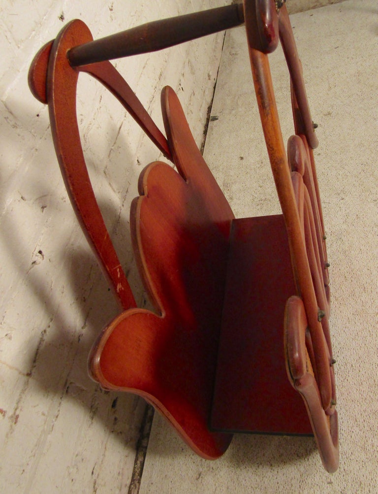 Mid-Century Modern Decorative Magazine Rack For Sale at 1stDibs