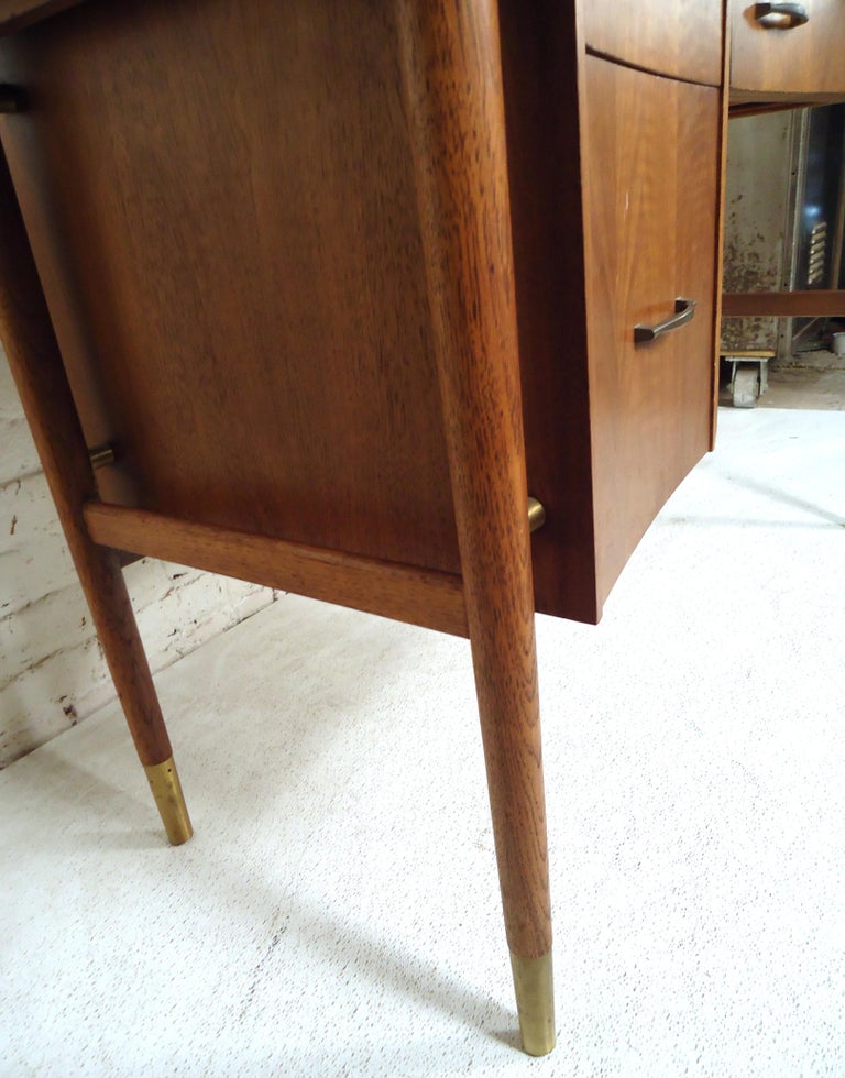 Mid-Century Modern Desk and Chair by Sligh-Lowry at 1stDibs | sligh ...