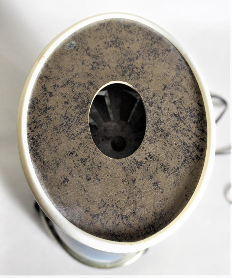 Mid-Century Modern Econolite Steam Locomotive Motion Table Lamp or ...