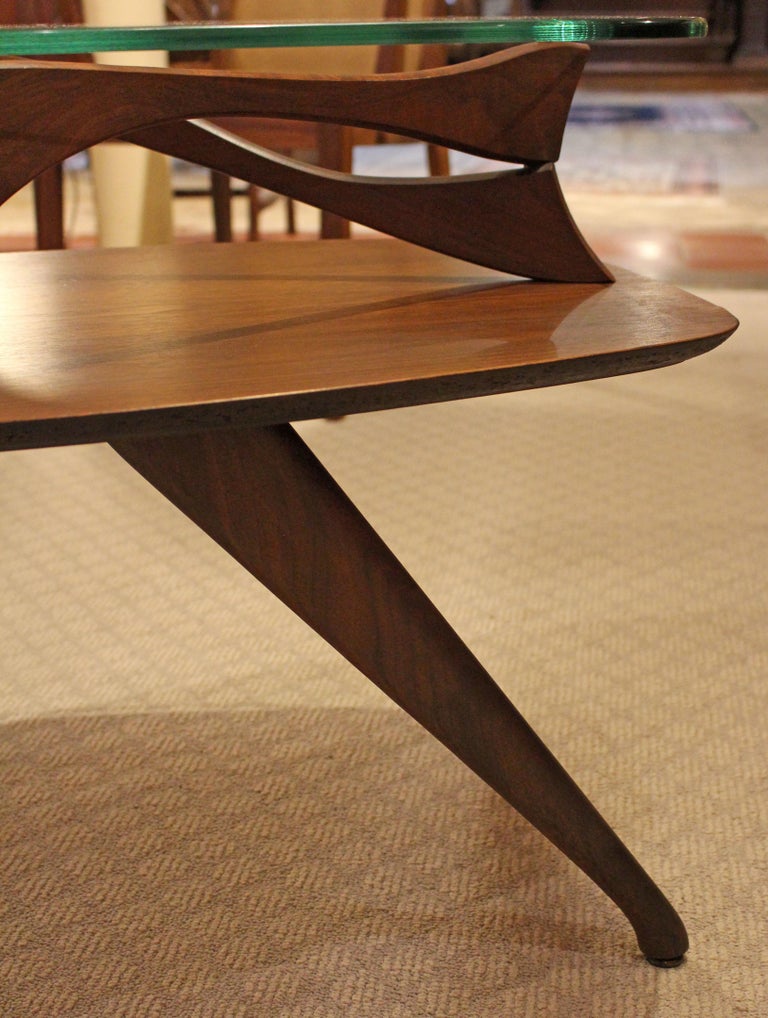 Mid-Century Modern End Table of Walnut and Glass For Sale at 1stDibs