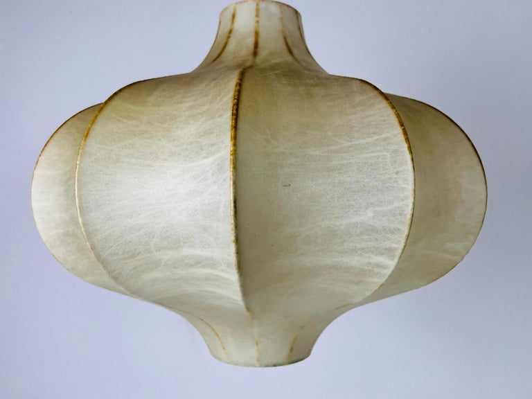 Mid-Century Modern Flower Shape Cocoon Pendant Light, 1960s, Italy For ...