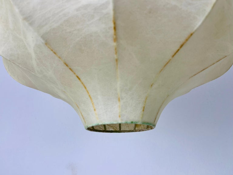 Mid-Century Modern Flower Shape Cocoon Pendant Light, 1960s, Italy For ...