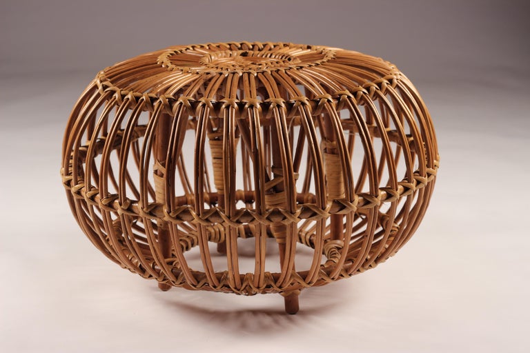 Mid-Century Modern Wicker Ottoman, Stool or Side Table For Sale at 1stDibs