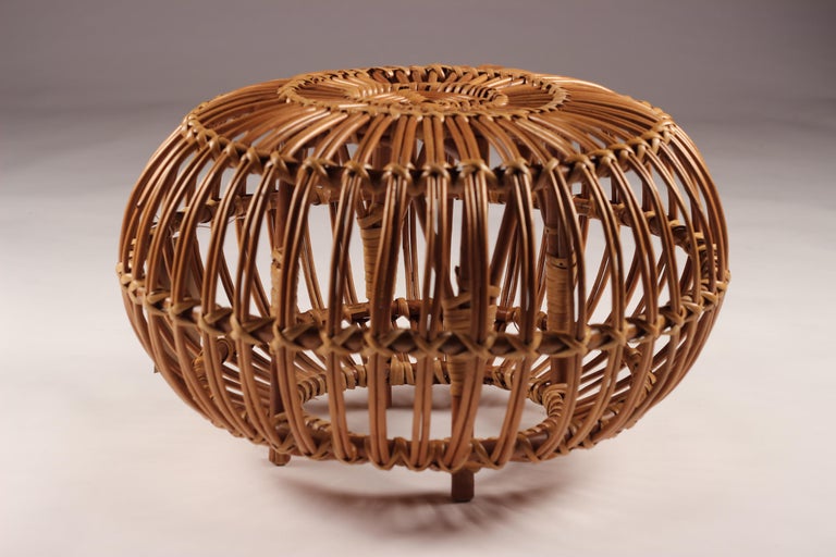 Mid-Century Modern Wicker Ottoman, Stool or Side Table For Sale at 1stDibs