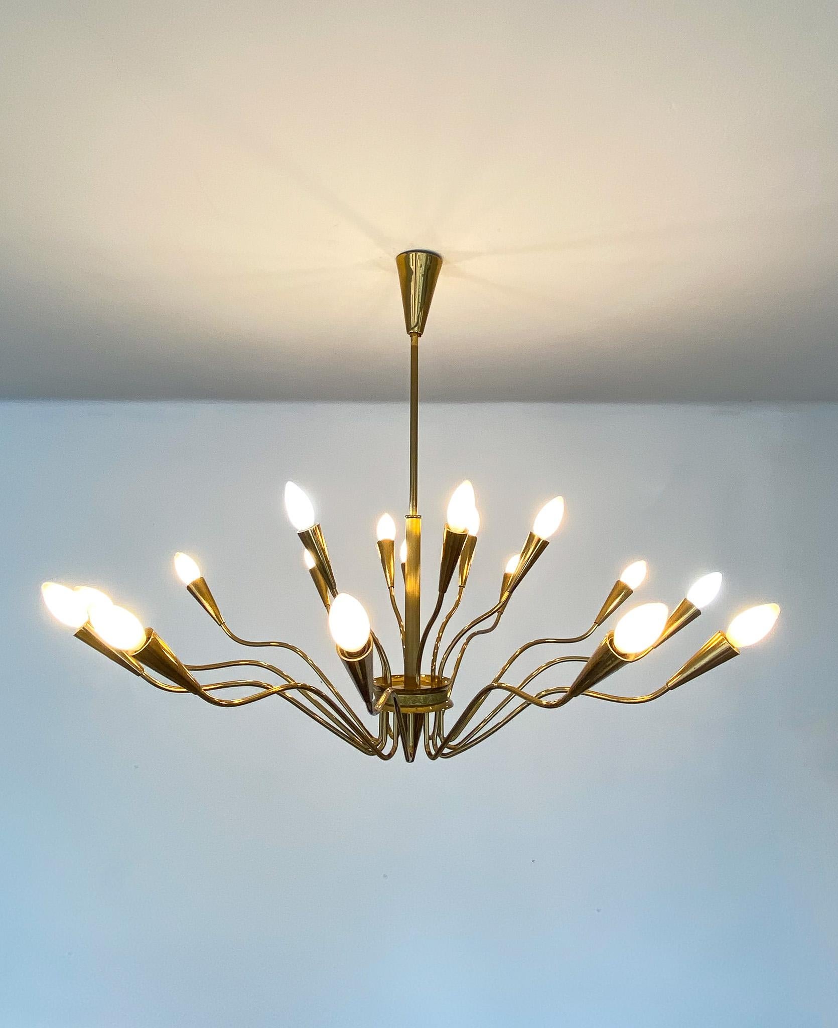 Mid-Century Modern Golden Brass 18 Arms Chandelier, Italy 1950s at 1stDibs