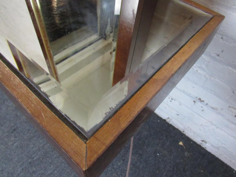 Mid-Century Modern Hall Tree For Sale at 1stDibs