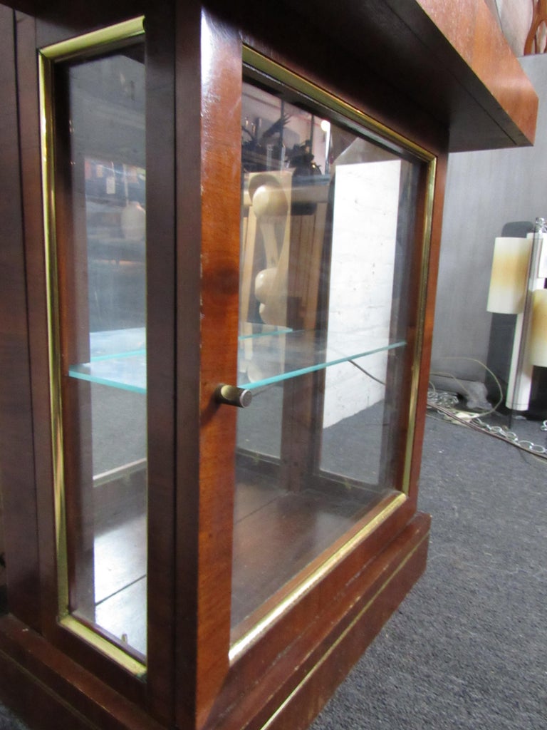 Mid-Century Modern Hall Tree For Sale at 1stDibs