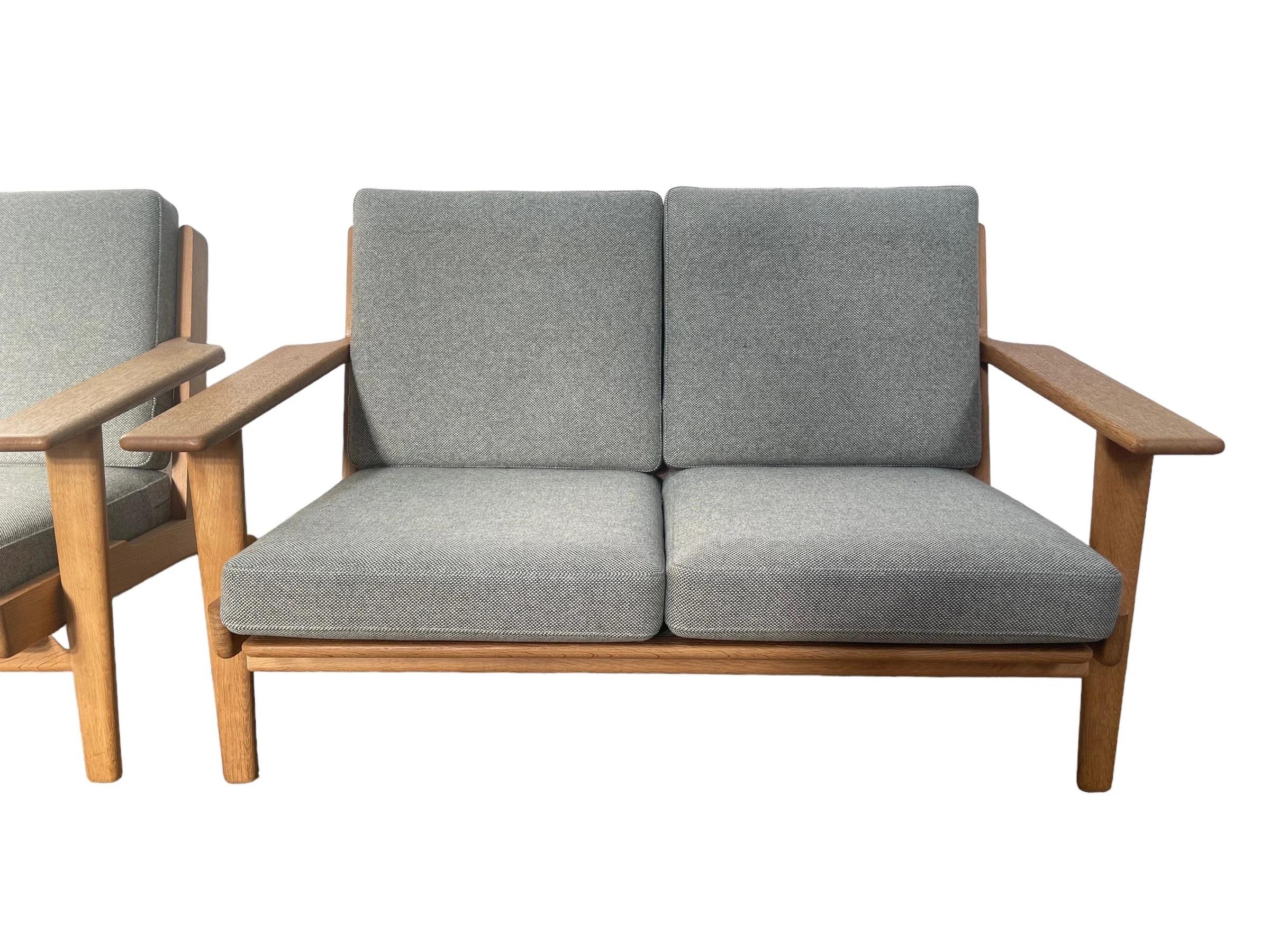 Mid-Century Modern Hans J Wegner GE290 3 and 2 seater Oak sofa set For Sale at 1stDibs