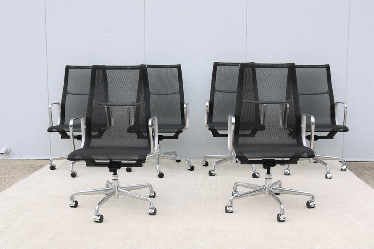 Mid-Century Modern Herman Miller Eames Aluminum Group Black Mesh ...