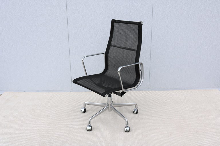Mid-Century Modern Herman Miller Eames Aluminum Group Black Mesh ...