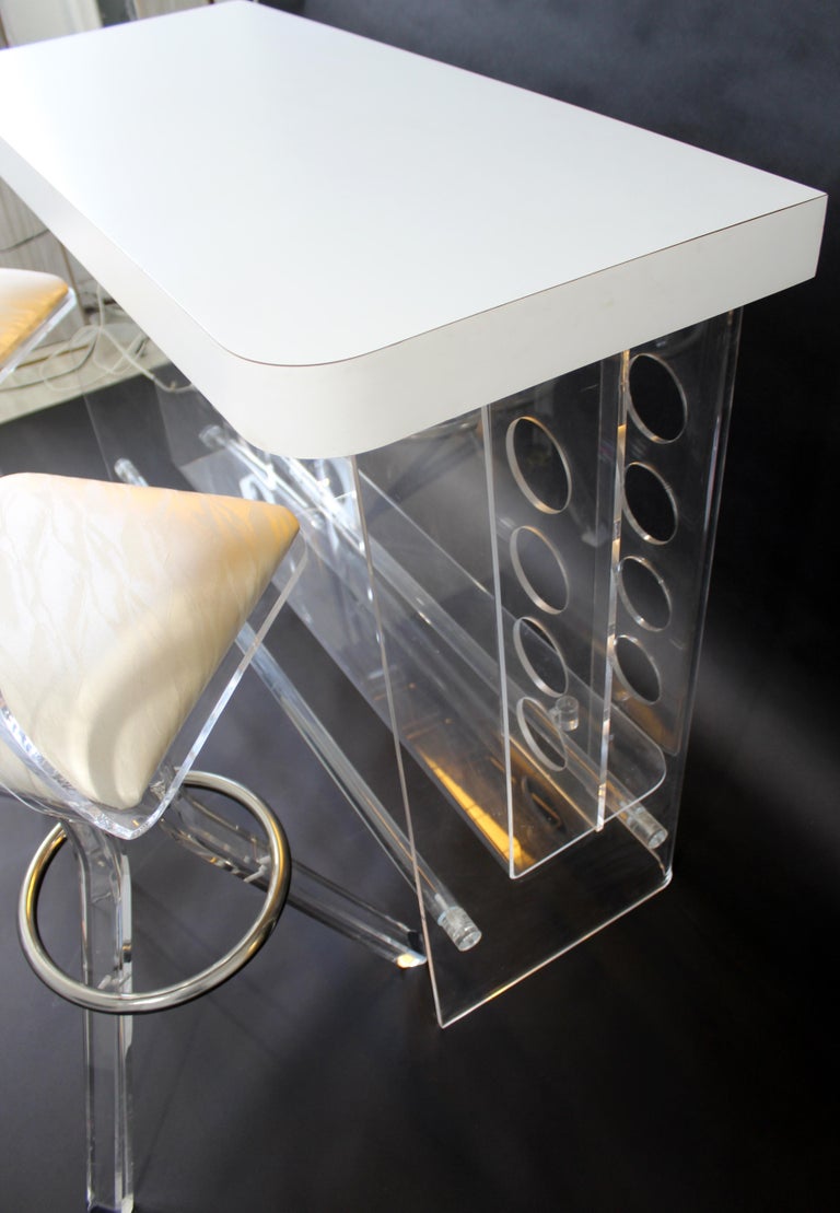 Mid-Century Modern Hollywood Regency Pair of Lucite Bar Stools Light Up ...